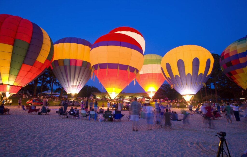 Find hot air balloon rides in scenic North Georgia!